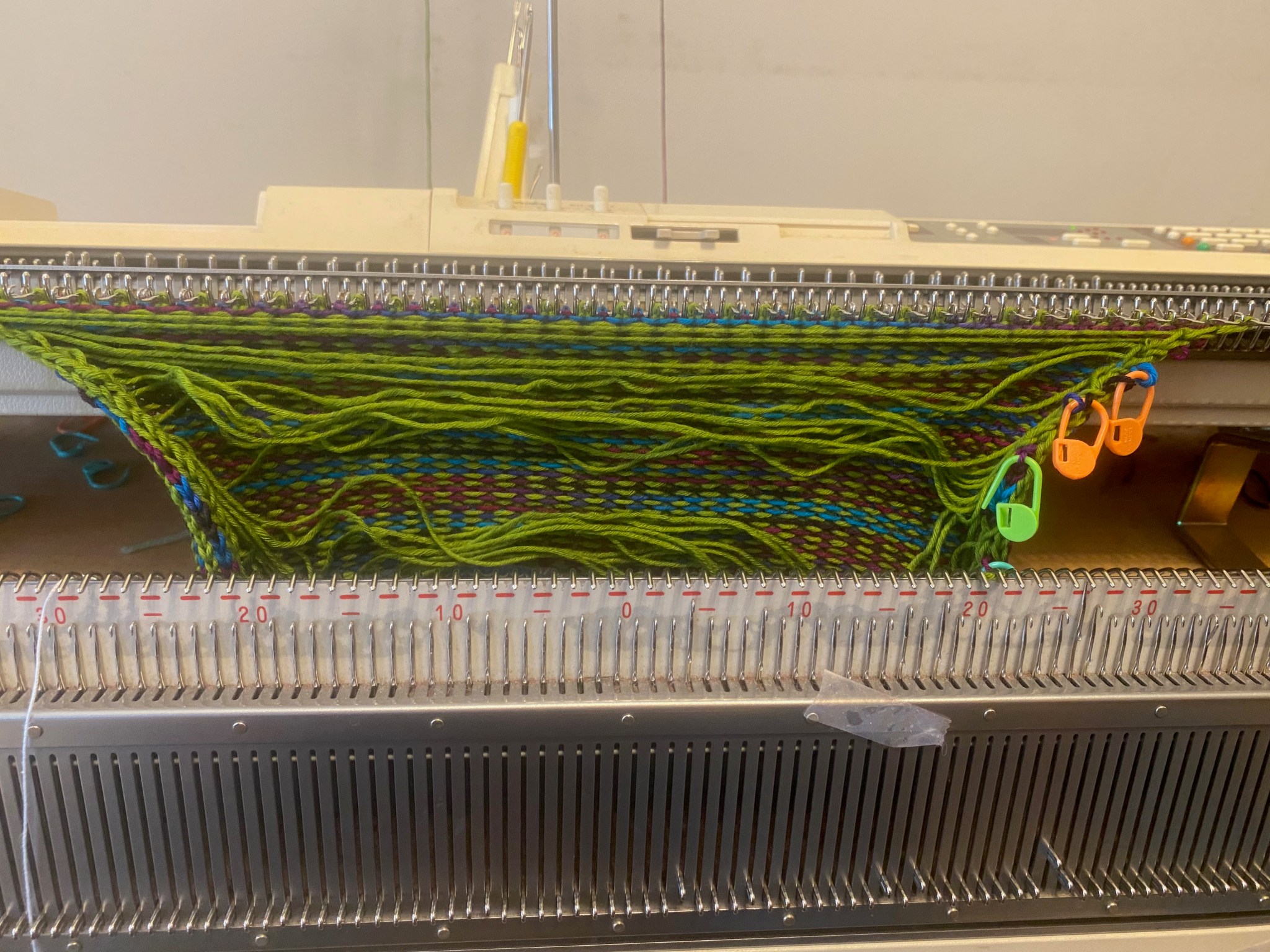 Closing the Circle – The Interior of My Brain: A Knitting and Fiber ...